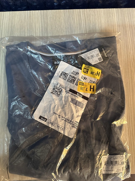 boss identity t-shirt L