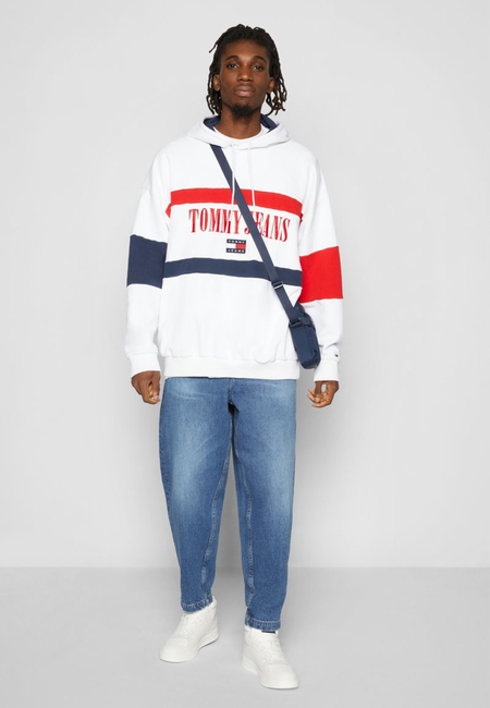 Tommy Jeans original iz Ameriki .M-Xl