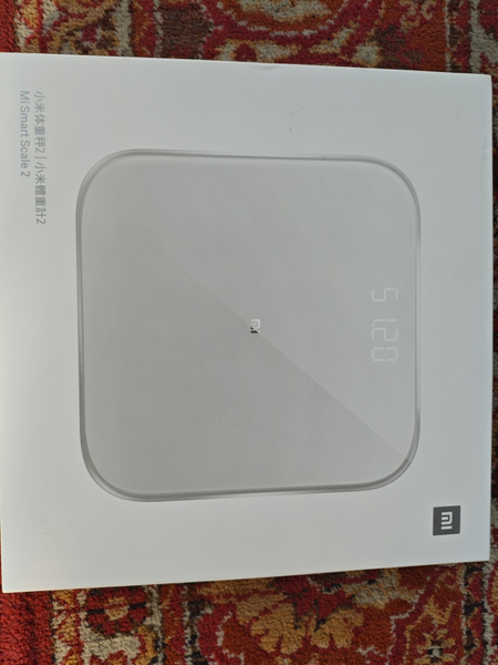 Tarozi Xiaomi yangi ochilmagan