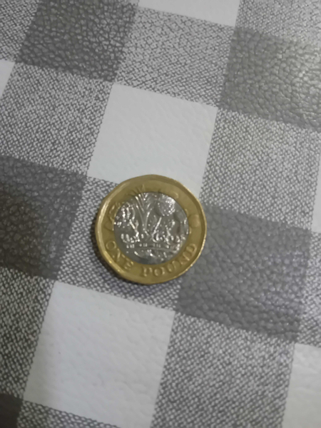 Манета Английская фунт