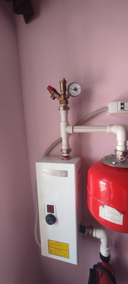Kotelni elektr isitgich komplekt sestima