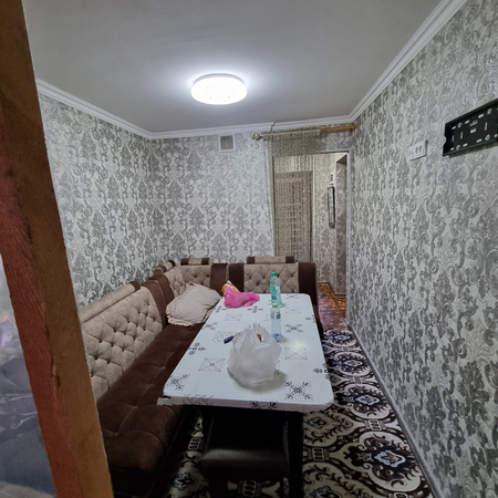 Продаётся дом 1 комната на 2 этаже шота руставили ор 51 школа