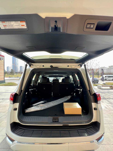 Toyota Land Cruiser 300 Premium 4.0L 2023
