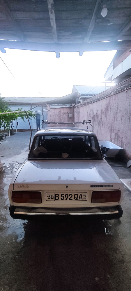 Jiguli 2107 naxadu yuribturgan