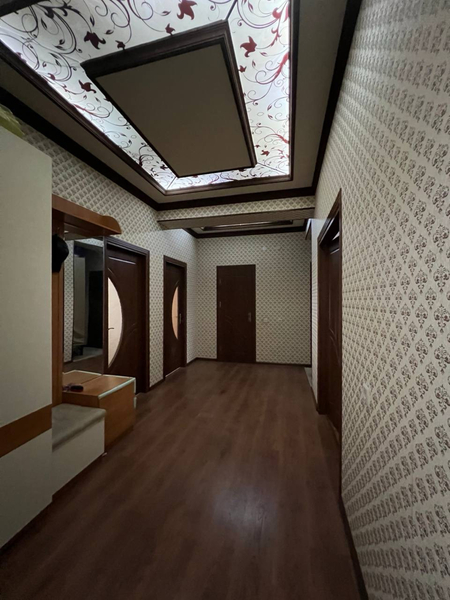 Nurafshon ko’cha sag’bon chorrahaga yaqin joyda 3xona 90m2