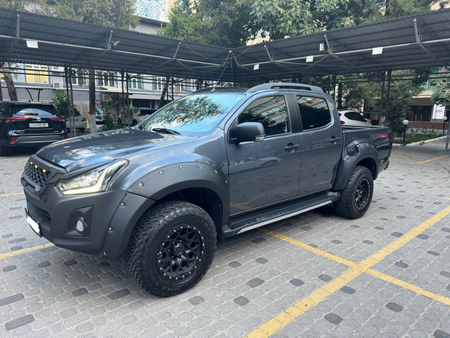 Продается ISUZU D-MAX, 3.0 TD (Turbo Diesel), 2022 г.