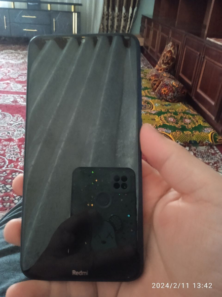 Redmi 8 3.32lik 700.00 som