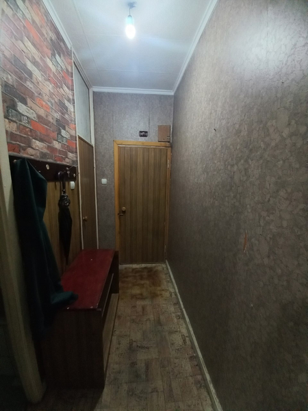 Сдаётся квартира 2/4/4 на массиве Феруза,  Таксопарк. 378 детский сад