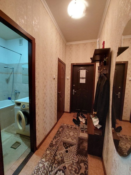 Продаю 2 ком квартира на 2 этаже 5 этажного дома. Авиосозлар 4.