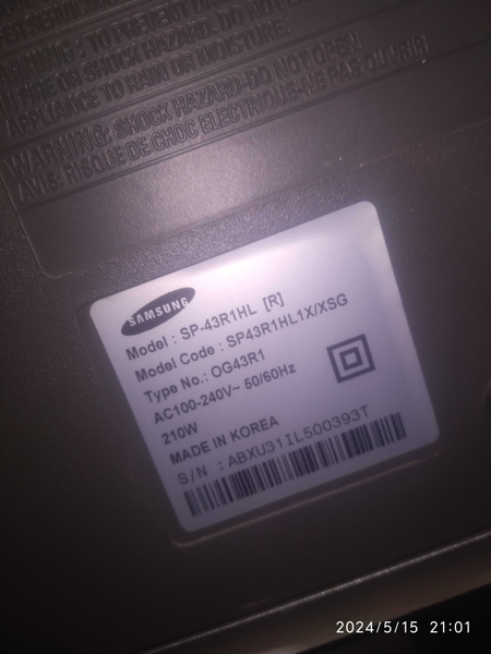Продаю домашний кинотеатр Samsung SP-43R1HLR в рабочем состоянии.