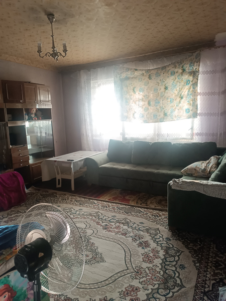 Чиланзар - Ц, 3 ком. 5 эт. 9 этажка