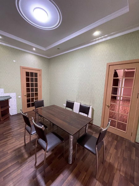 Продается 4/4/4 ул.Чехова,Попугайчик 248м² ор-р Bon