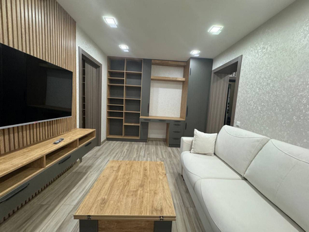 Продам квартиру ул. Новомосковская