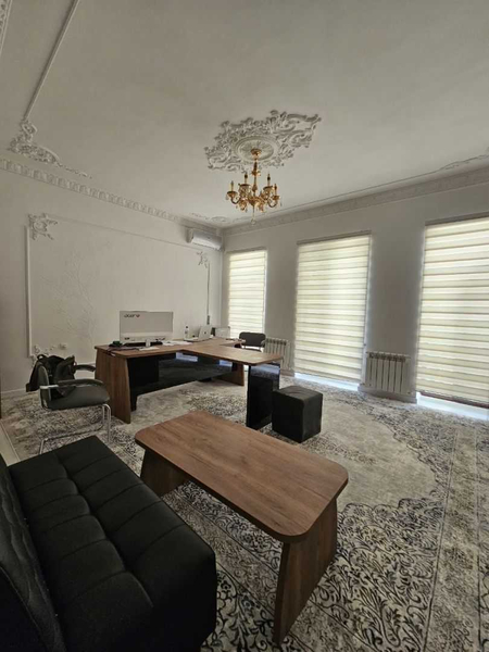 Аренда офисного помещения 180 м² на Мирзо-Улугбекском районе (J2295)