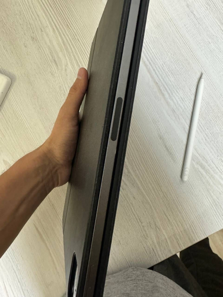 Продам комплект Ipad 11 pro M1 256 GB black + Magic Keyboard + Pencil2