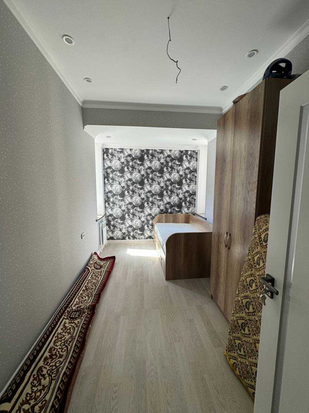 3 xonali 3-etaj 6 qavatli 
Yangi g’ishtli dom
100m2