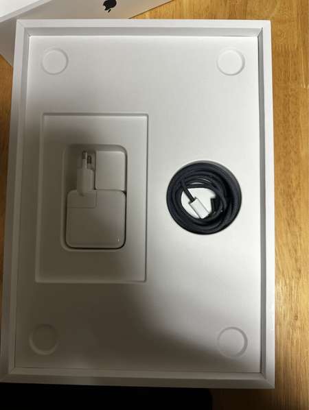Macbook air m2 full box