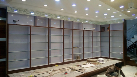 Торговые витрины для магазинов, бутиков, аптек…