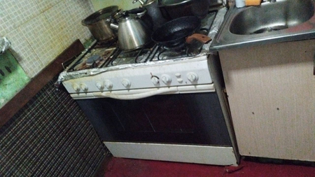 Продаю газплиту 5ти комфортную с духовкой indesit