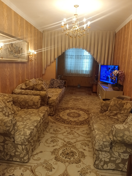Продается 3х комнатная французской планировки