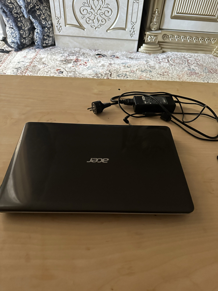 Noutbuk Acer aspire Srochno sotiladi
