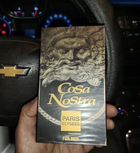Срочно продам новый французский мужской духи  Cosa Nostra