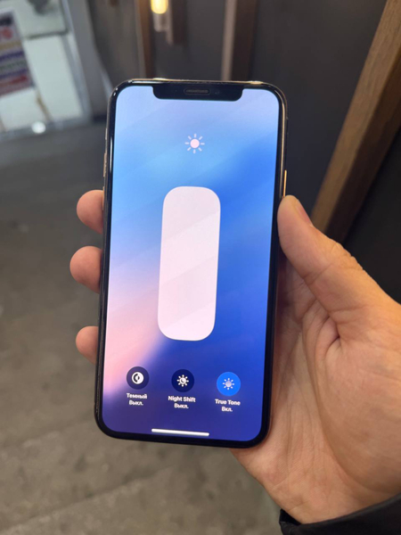 iPhone Xs sotiladi