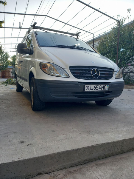 Mersadenz benz vito