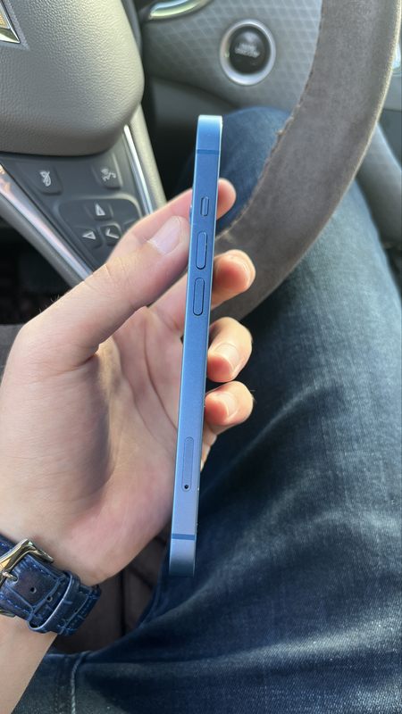 Iphone 13 blue color