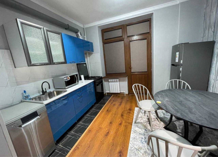 Миробод тумани ГАБУСда 2/3/6, 70 м2 квартира сотилади. Нукус кучаси