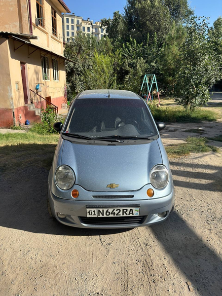 Матиз синего цвета