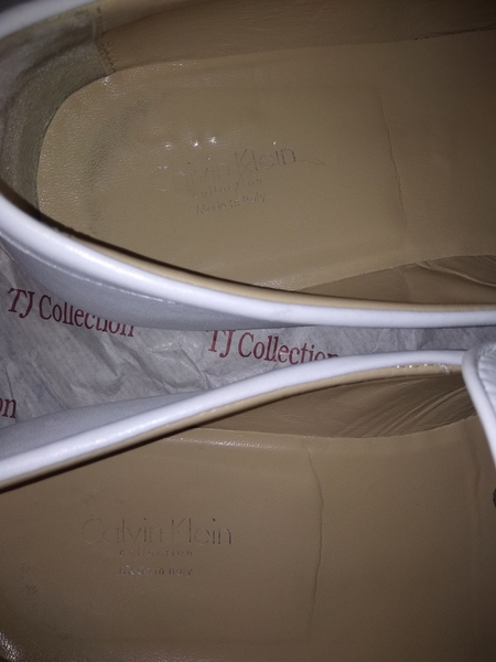 Мужская обувь, белого цвета от  CaLvin KLein,made in Italy.