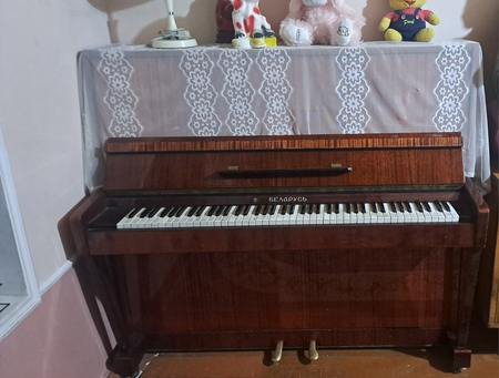 Pianino belarus sotiladi