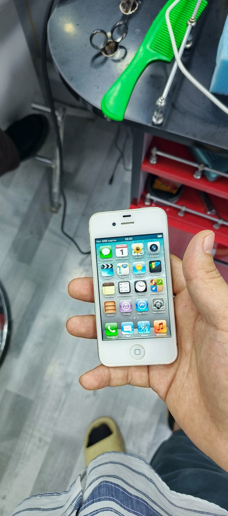 Iphone 4 32 gb hotirasi