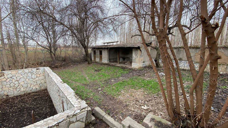Аренда йер, Навои колхоз