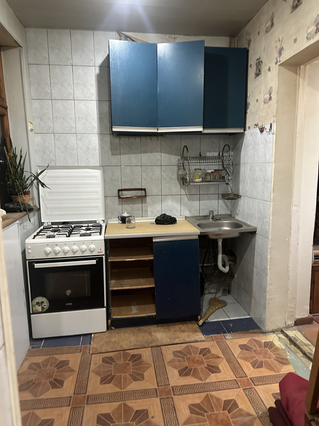 Продаётся 2-х комн.кв. Дом кирпичный, балкон 2х6
