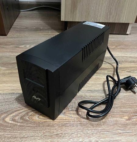 Источник бесперебойного питания AVT-850 AVR