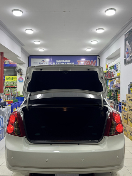 Lacetti 1.6 avtomat 50.000 km probegi srochna!
