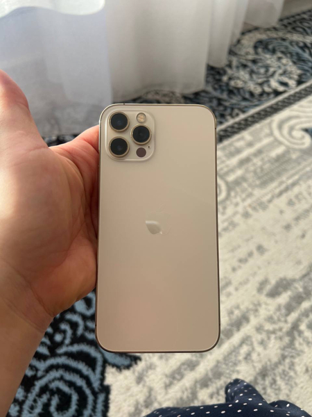 iphone 12 pro …..