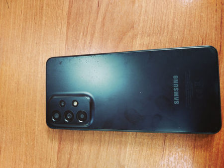 Telefon sotiladi