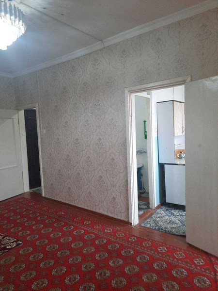 СРОЧНО !! Продается квартира в Яшнабаде 1/4/4 ( 33 кв/м ) Авиасозлар 4