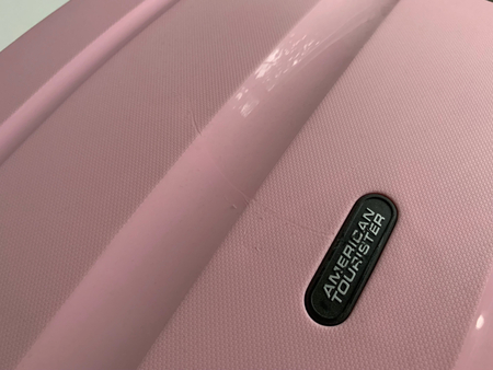 Чемодан на колесах American Tourister размер M 57,5 литров