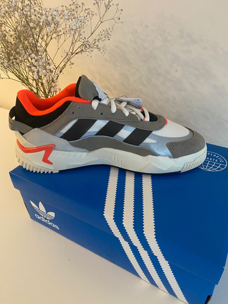 Кроссовки adidas (original)