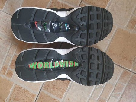 Кроссовки NIKE  оригинал