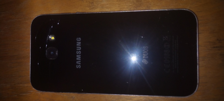 Samsung galaxy a520 sotiladi