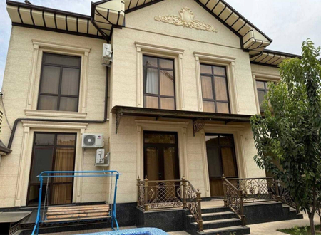 Продается Евро дом  Юнсабадский район  Ориентир: Бадамзар 4 соток