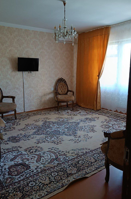 Себзар  2-х комнатная 3/9. Ор-р корзинка