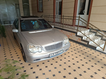 Mercedes W203 C200