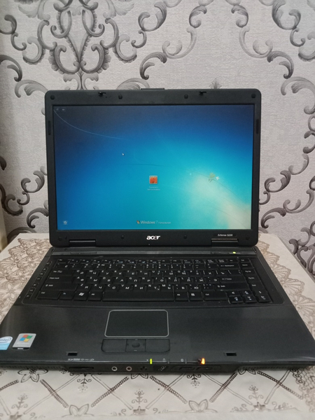 Kamputer aser notebook