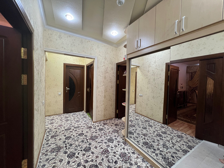 3к на Юнусабаде комнаты раздельные, есть гараж, площадь 89кв.м(158676)
